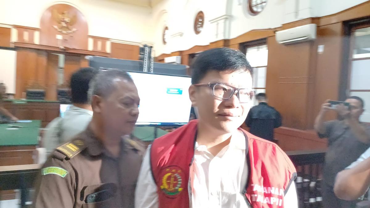 Hakim Erintuah Damanik Cs Pemberi Vonis Bebas Ronald Tannur Diperiksa ... Hakim Erintuah Damanik Cs Pemberi Vonis Bebas Ronald Tannur Diperiksa ...
