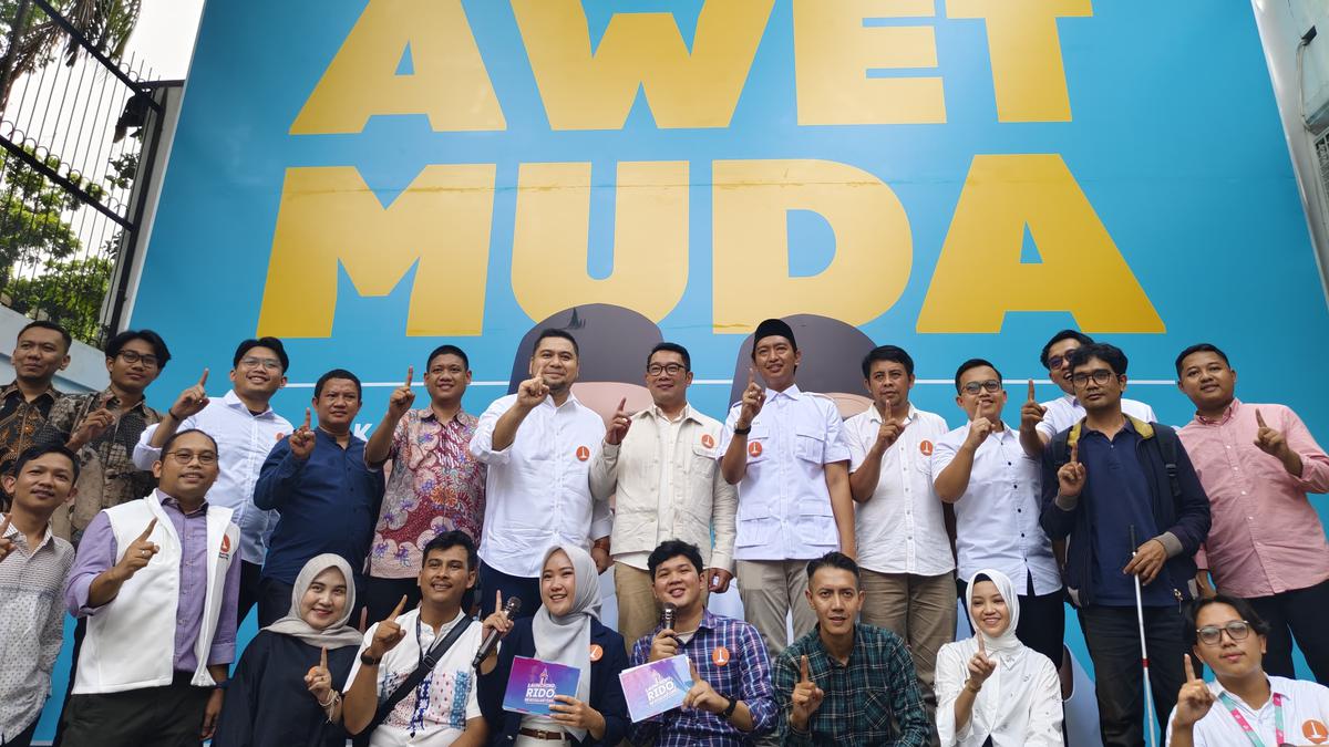 TKN Fanta Prabowo Gibran Deklarasi Dukung Ridwan Kamil-Suswono di ... TKN Fanta Prabowo Gibran Deklarasi Dukung Ridwan Kamil-Suswono di ...