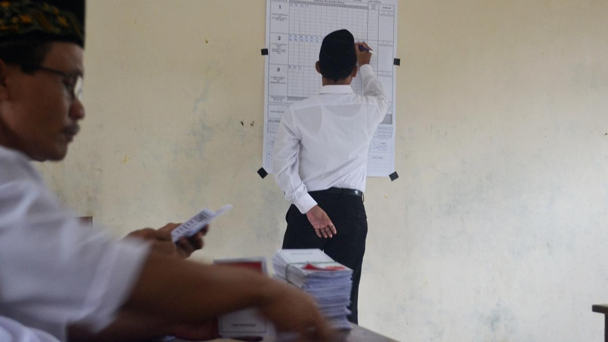Kisruh Persepi, Guru Besar UPI Pertanyakan Independensi Dewan Etik ... Kisruh Persepi, Guru Besar UPI Pertanyakan Independensi Dewan Etik ...